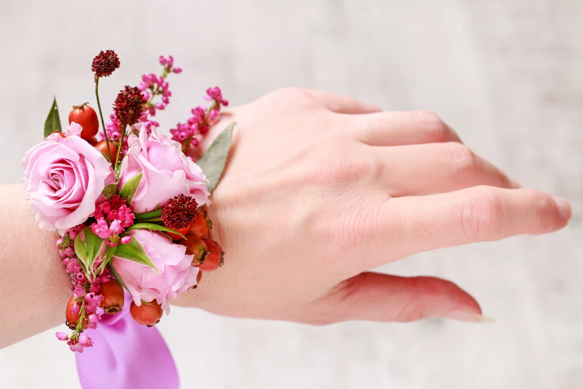 How to Make a Corsage in 5 Easy Steps - WildFlower - WildFlower
